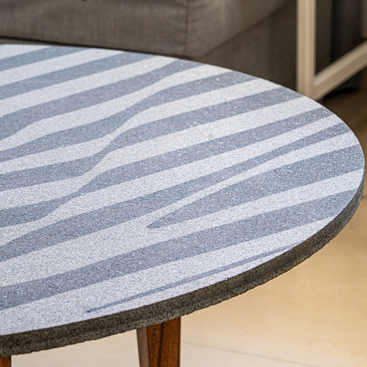 Veil Table – Popyuli