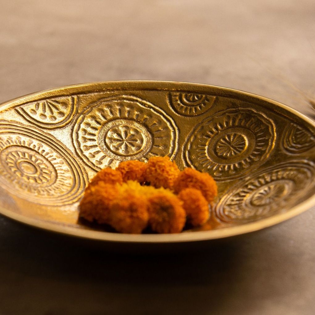 Buy Heritage Gold Platter Online In India | Popyuli